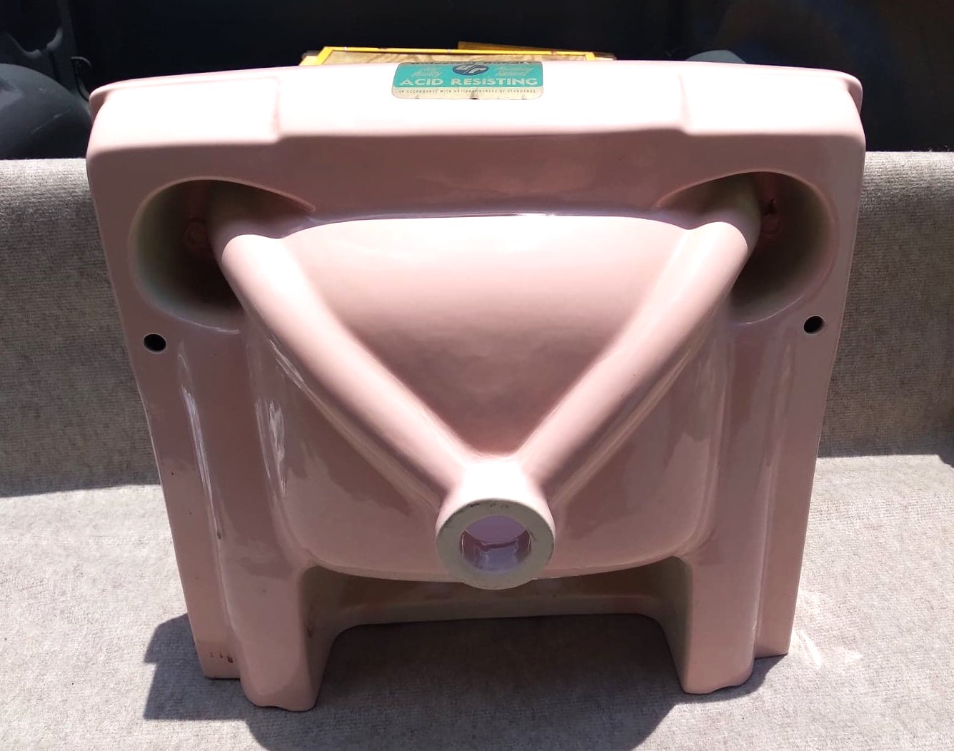 Suncoast Vintage Bathroom Supplies | MCM Bathroom Fixtures, 20th ...