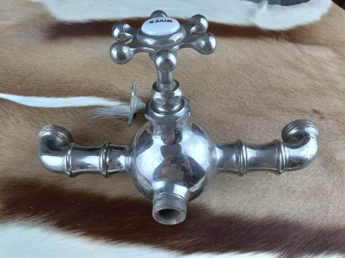 Suncoast Vintage Bathroom Supplies | MCM Bathroom Fixtures, 20th ...