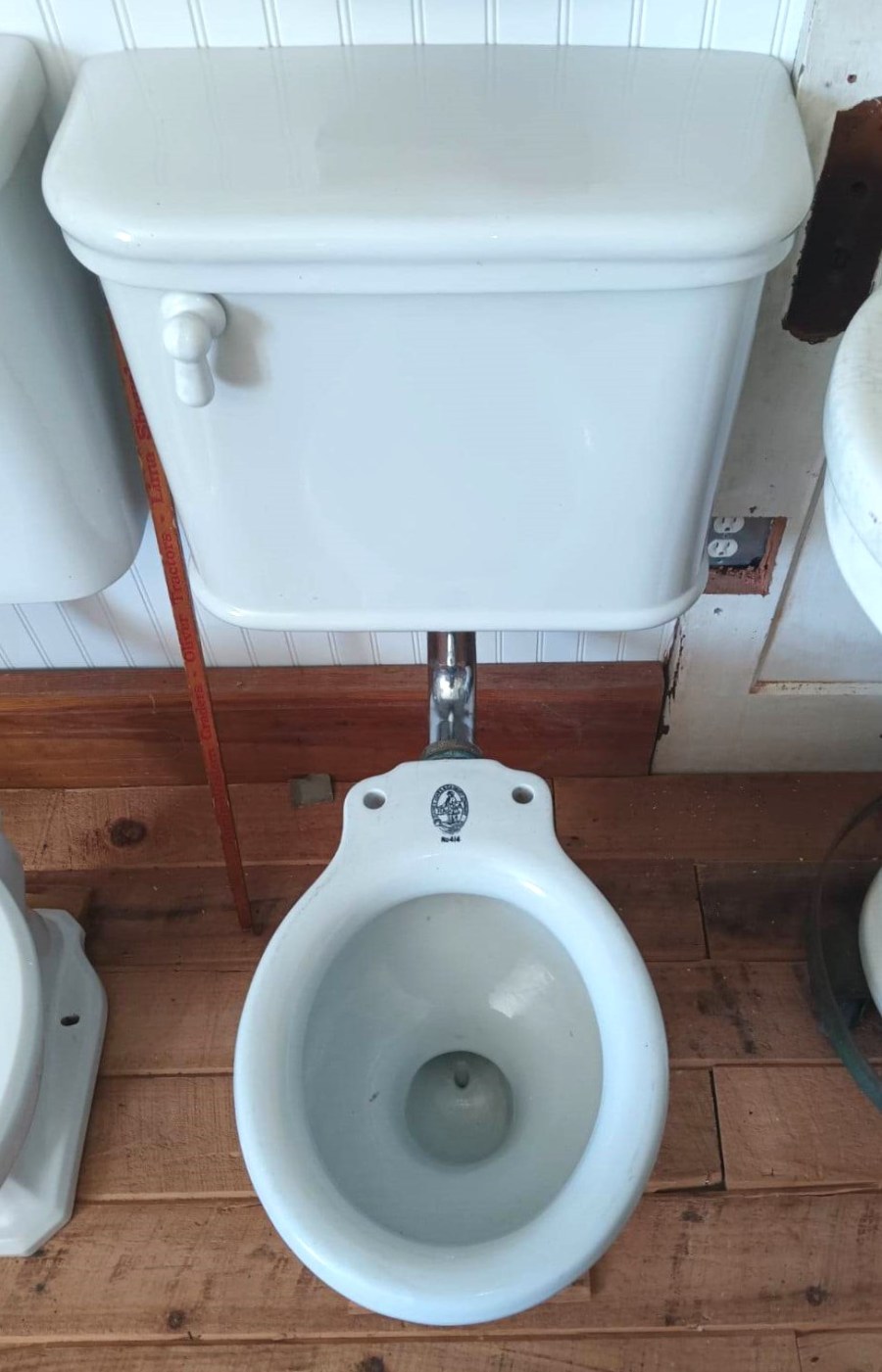 Complete Toilets | Suncoast Vintage Bathroom Supplies