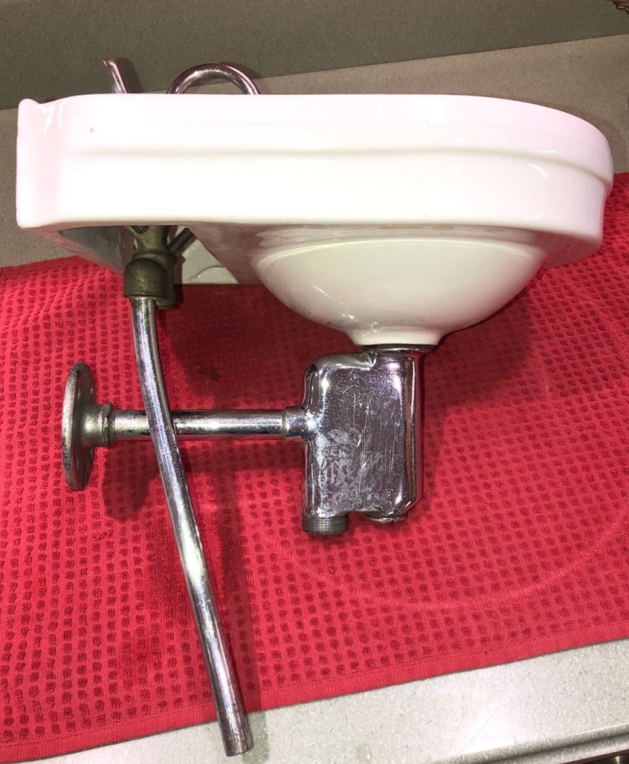 Suncoast Vintage Bathroom Supplies | MCM Bathroom Fixtures, 20th ...