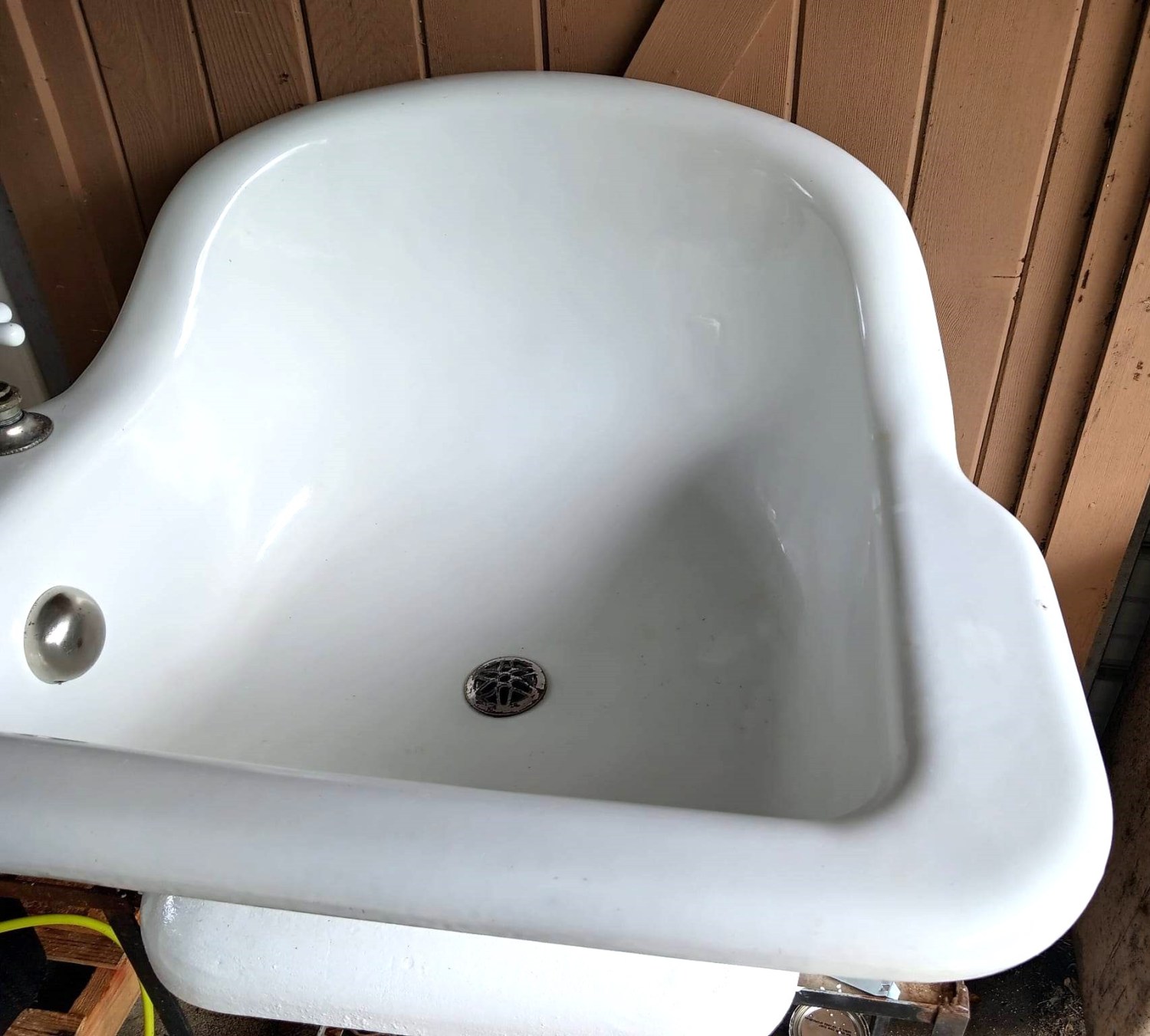 Suncoast Vintage Bathroom Supplies | MCM Bathroom Fixtures, 20th ...