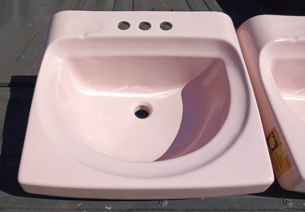 Suncoast Vintage Bathroom Supplies | MCM Bathroom Fixtures, 20th ...