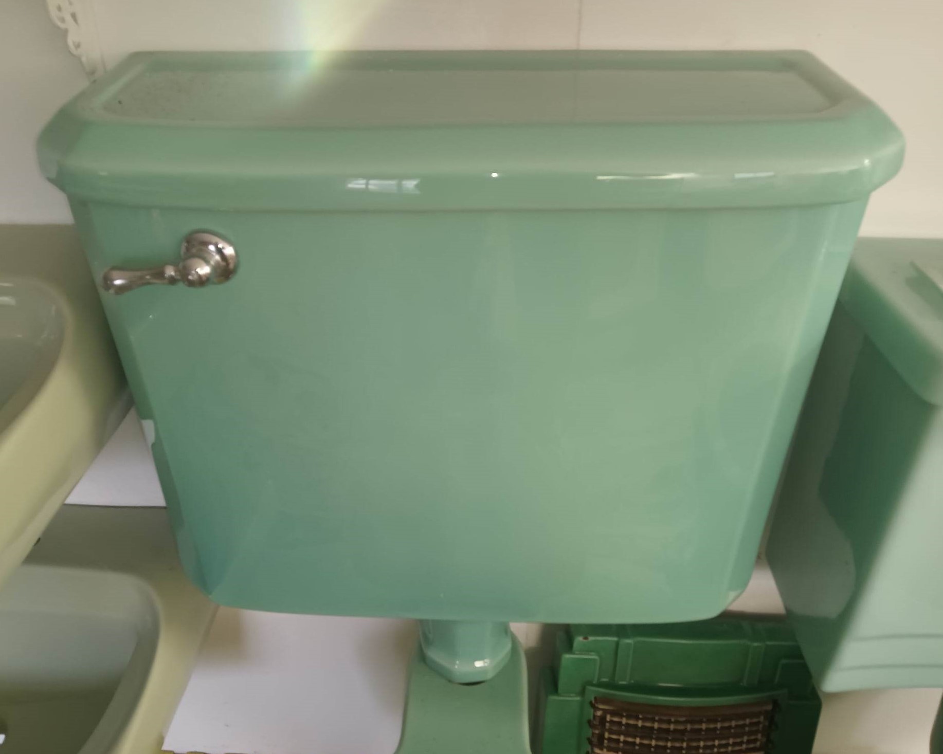 Suncoast Vintage Bathroom Supplies | MCM Bathroom Fixtures, 20th ...