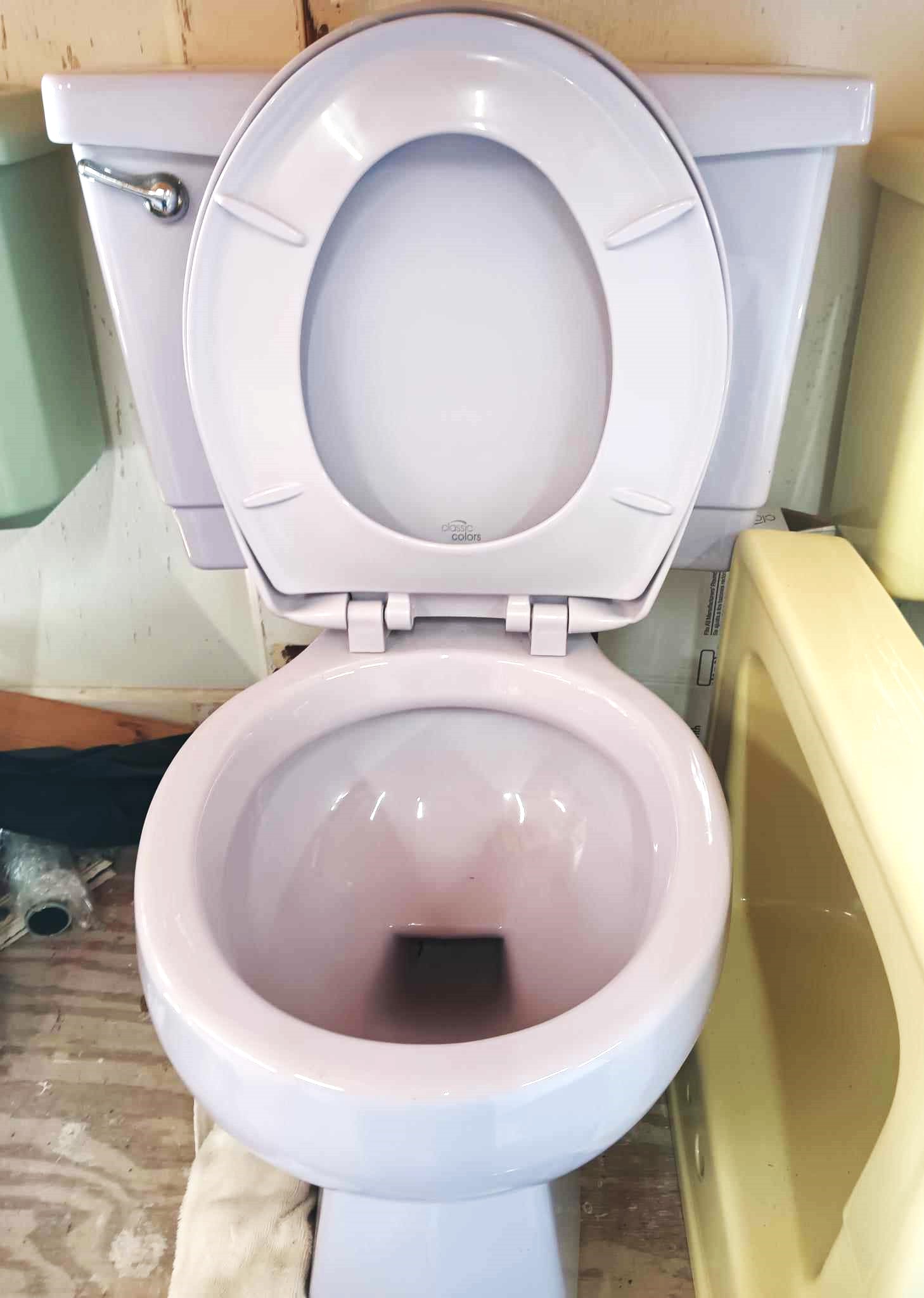 Suncoast Vintage Bathroom Supplies | MCM Bathroom Fixtures, 20th ...