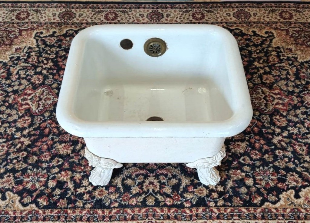 Suncoast Vintage Bathroom Supplies | MCM Bathroom Fixtures, 20th ...