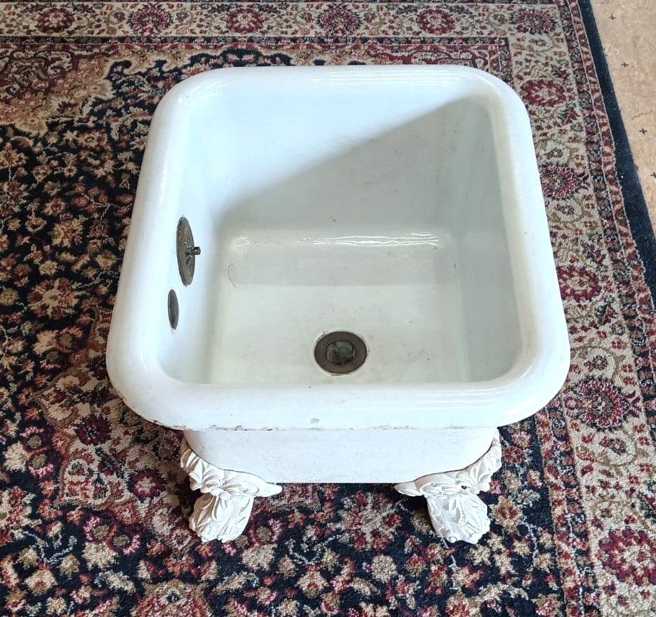 Suncoast Vintage Bathroom Supplies | MCM Bathroom Fixtures, 20th ...