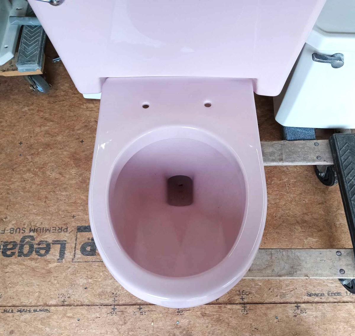 Complete Toilets | Suncoast Vintage Bathroom Supplies